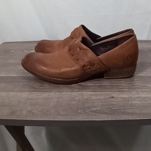 Born | Shoes | Born Hensley Closed Clog Low Heel Mule Loafers Size 8 ...
